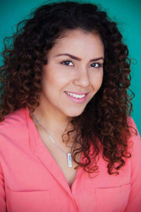 Actuacion Betty Dec - Adelante Magazine