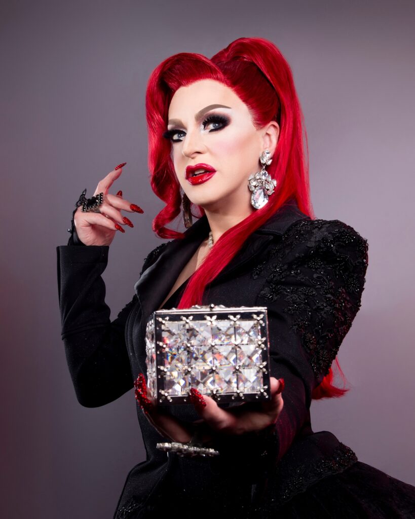PANDORA BOXX - The Drag Queen